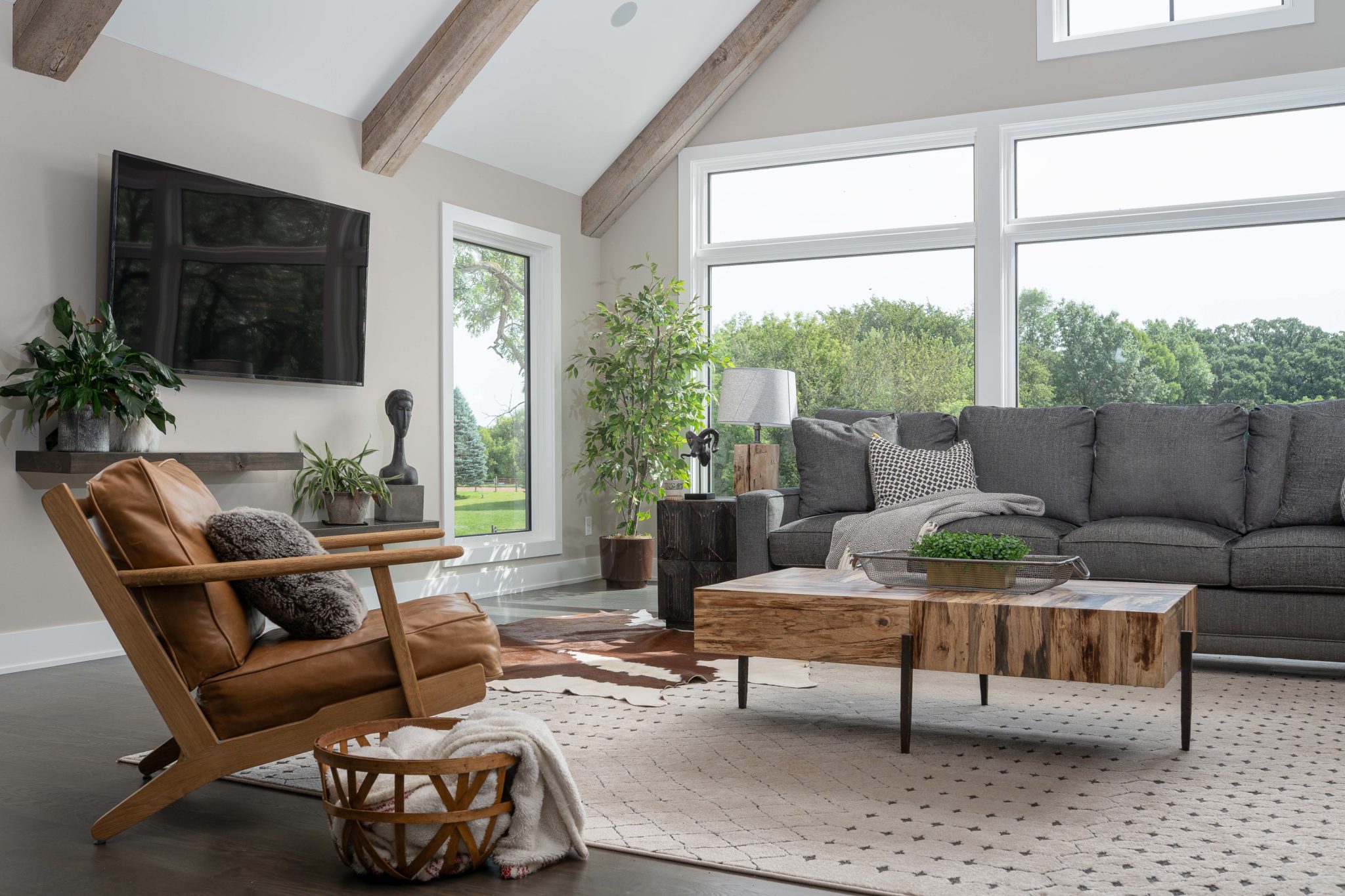 Mushtown Road - Ruby+Suede