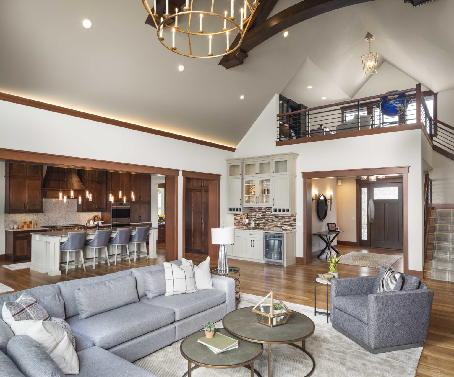 Glendale Avenue - Ruby+Suede