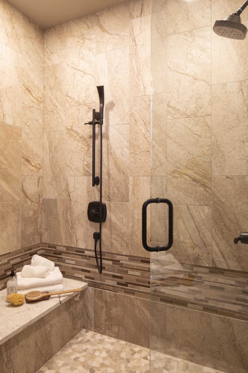 Glendale Avenue - Ruby+Suede