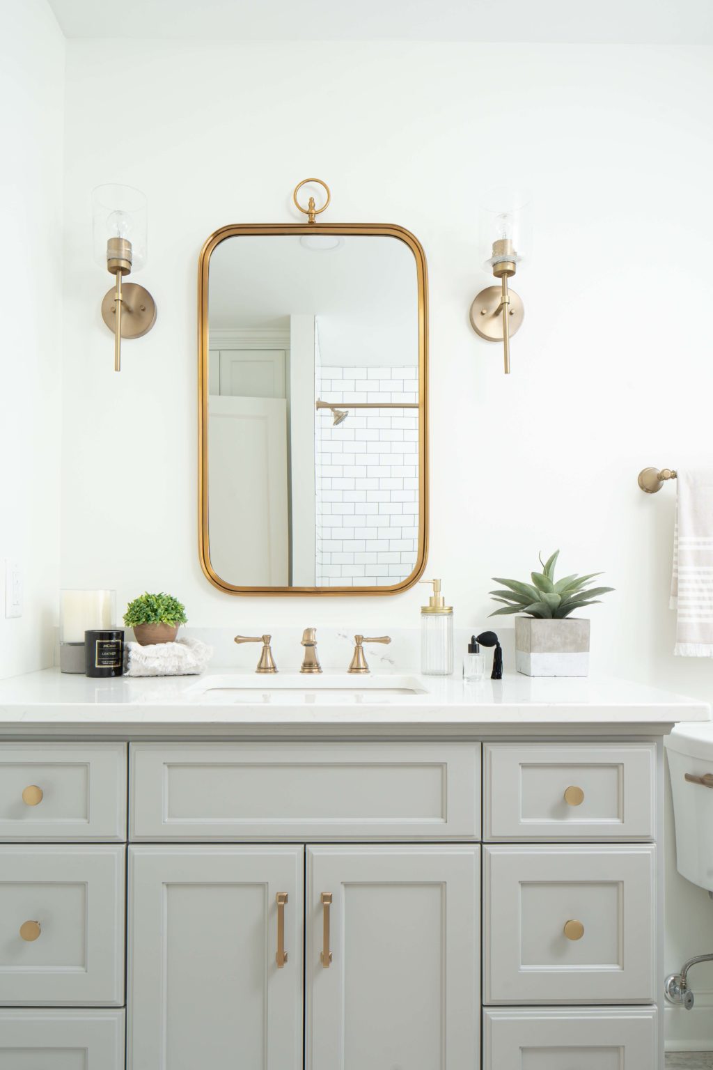 Bloomington Bungalow - Ruby+Suede